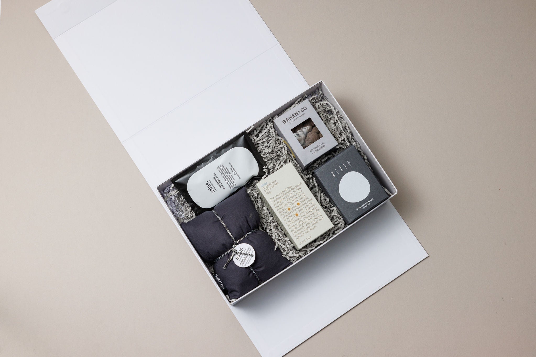 Shop Luxury Gift Kits | Homeware Hampers from The It Kit